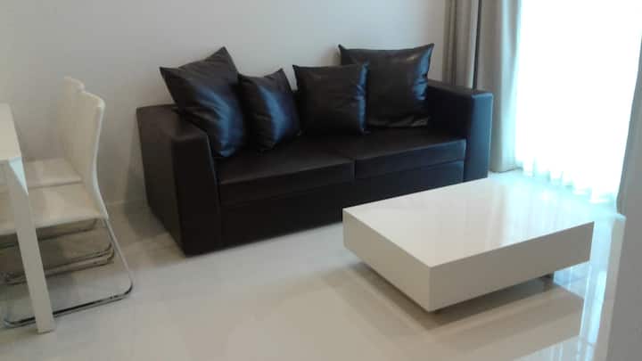 2 Br In A Beautiful Oasis Near Seacons Square Mall - Bangkok