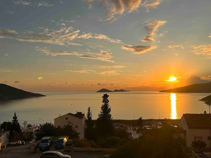 Kaş Kalkan Merkezde Plaja 350 M Kaputaş’a 6,5 Km - Kalkan