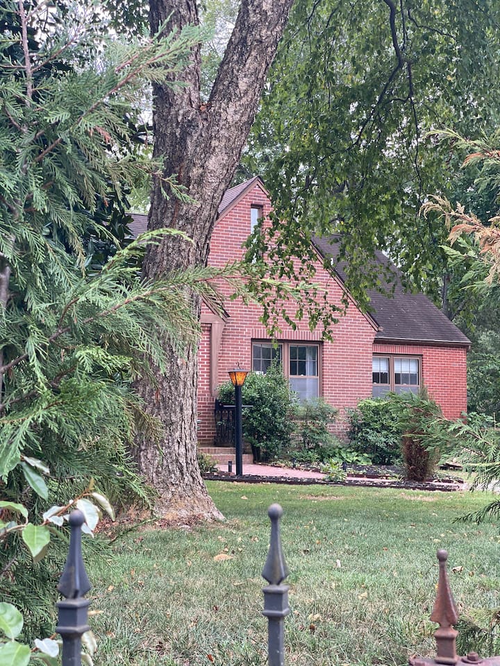 Eclectic 1930’s Tudor - Jonesboro, AR