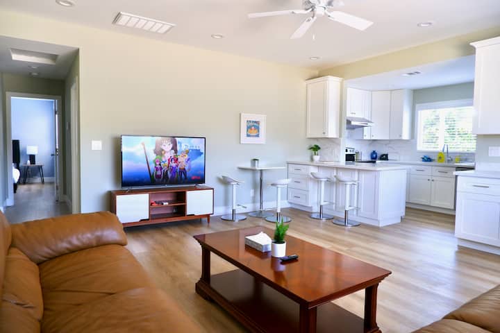 Clean Modern 2bd/2ba House Near Downtown San Mateo - Redwood City, CA