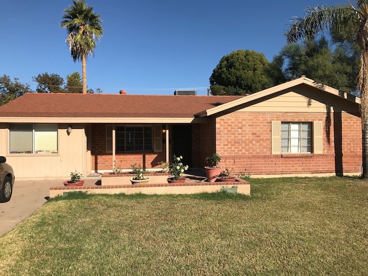 3bed/2bath - Beautiful Home For Arcadia Area - Phoenix, AZ