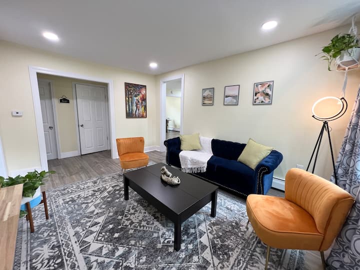 Cozy & Nice Home Close To The Casinos - 4bds, 2bth - Norwich, CT
