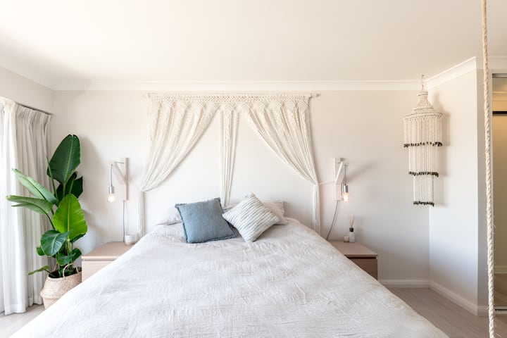Stunning Northern Beaches Apartment - Northern Beaches Council