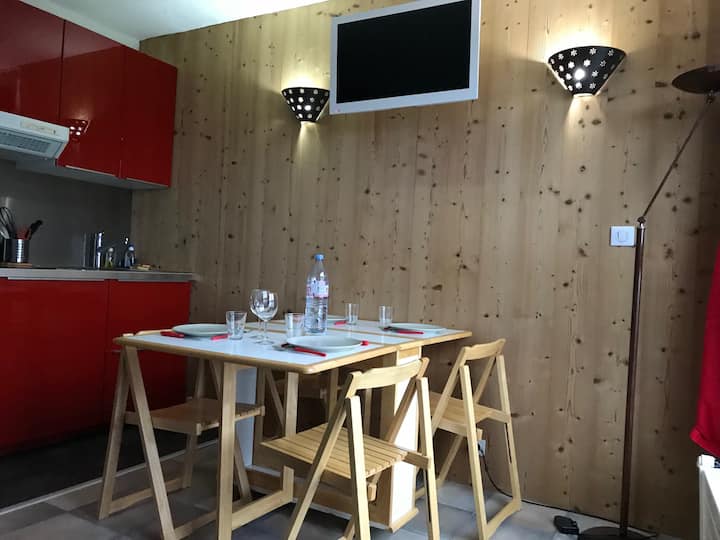 Charmant Studio Rénové Plein Cœur De Station - Murat