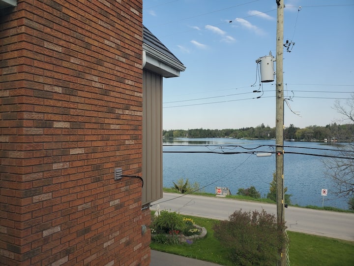 Waterfront Private Suite - Whitchurch-Stouffville