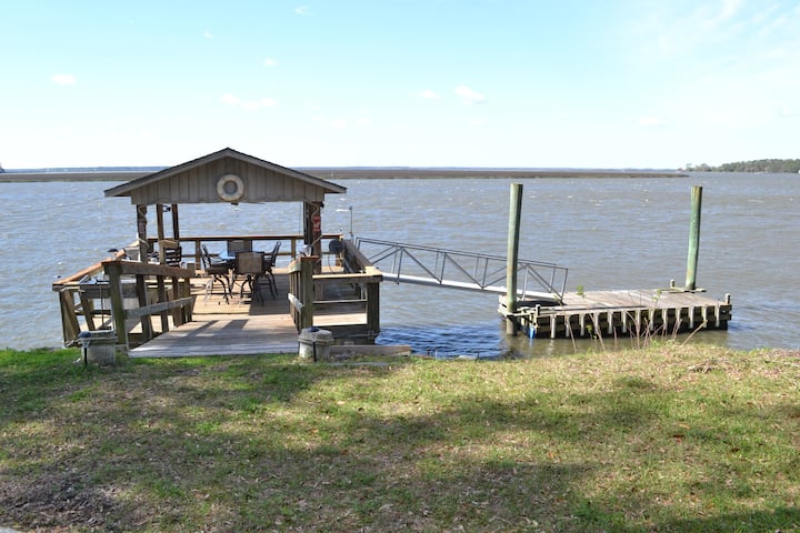 The Moonshine Cabin at Colonels Island GA - Houses for Rent in Midway ...