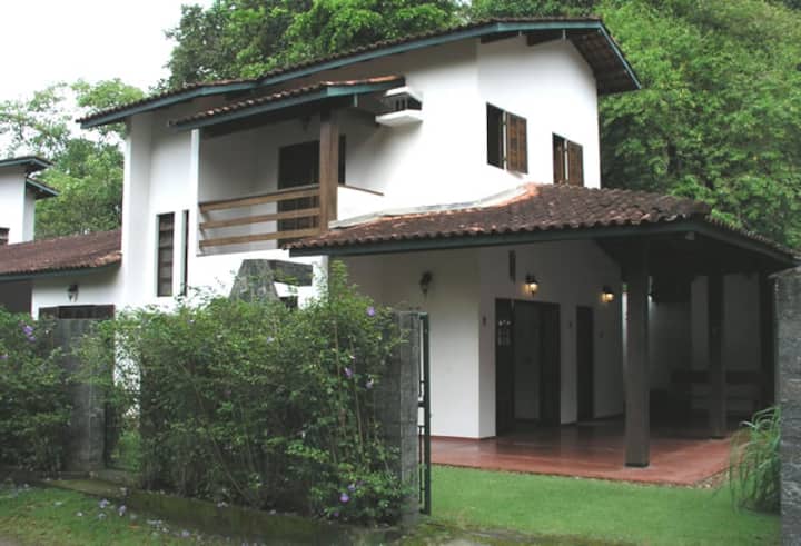 House Suite With 300 Feet Of Beach - São Sebastião