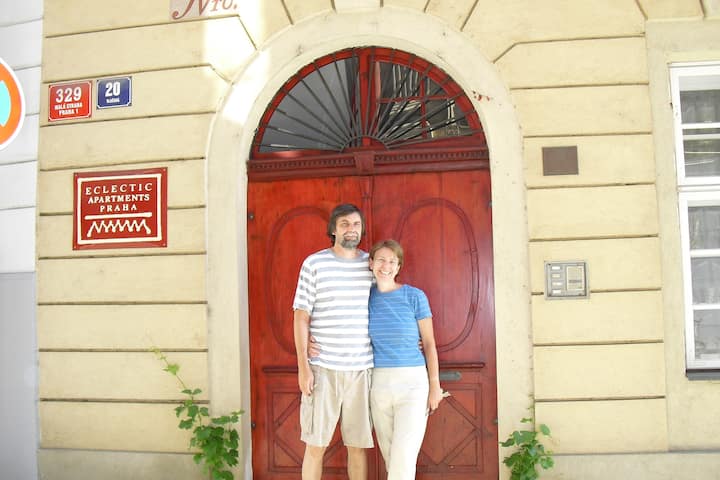 Superb Location, Romantic, Wi-fi - Aéroport de Prague-Václav-Havel (PRG)