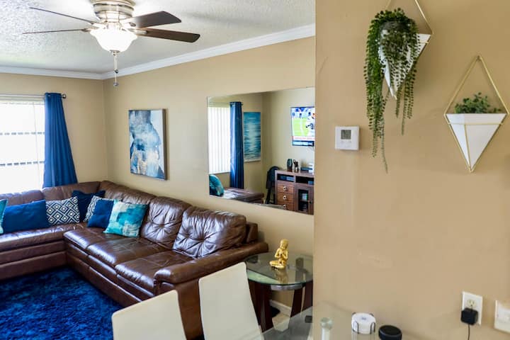 Cozy Condo Mins From Mall, Beach, Casino, Airport - Tamarac