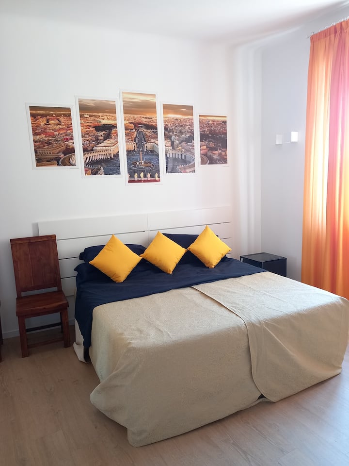 St. Peter's Piazza Suite, Spacious Near Vatican. - Roma