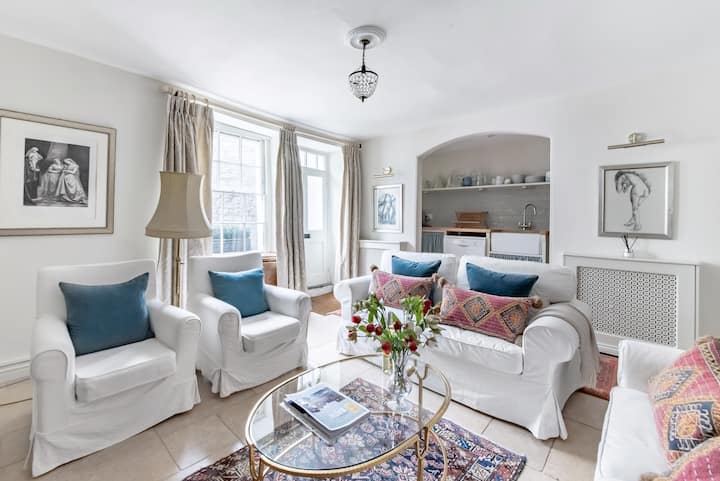 Renovated Georgian Courtyard Apartment By Royal Crescent - Bath