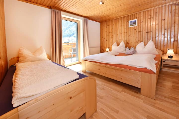 Ferienhof Brügga Holiday Apartment 2 2-6 Persons - Brandnertal