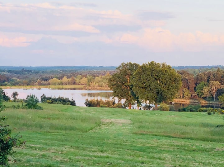 Maison British Au Bord D'un Lac Privé De 20ha - Dordogne
