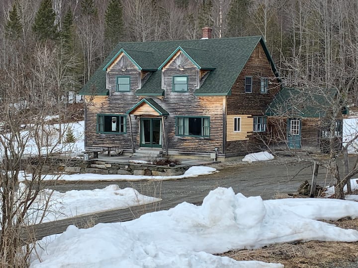 Shadow Lake Vacation Rentals & Homes - Glover, VT | Airbnb