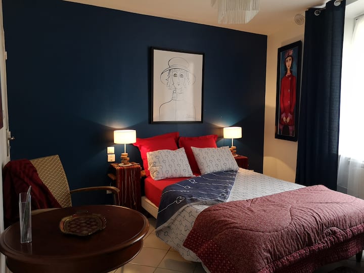 Chambre Dans Maison D'artiste - Vic-en-Bigorre