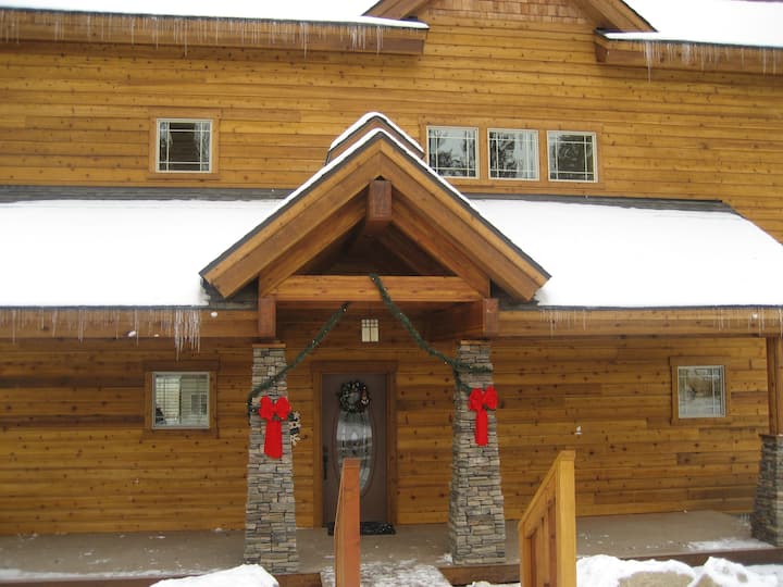 Beautiful Cabin Short Walk To Lake - McCall, ID