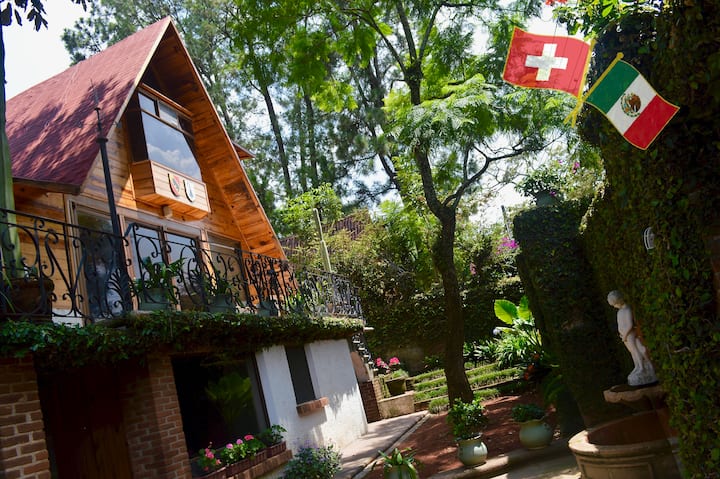 Acogedor Chalet Suizo - Valle de Bravo