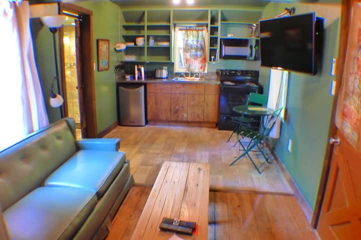 Last Chance Cabin#6 - Oxbow, Georgetown
