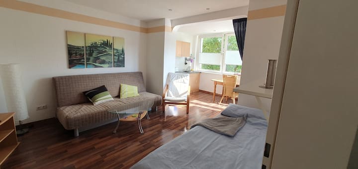 Modern Apartment Near Henkel-uni-messe/trade Fair - Düsseldorf