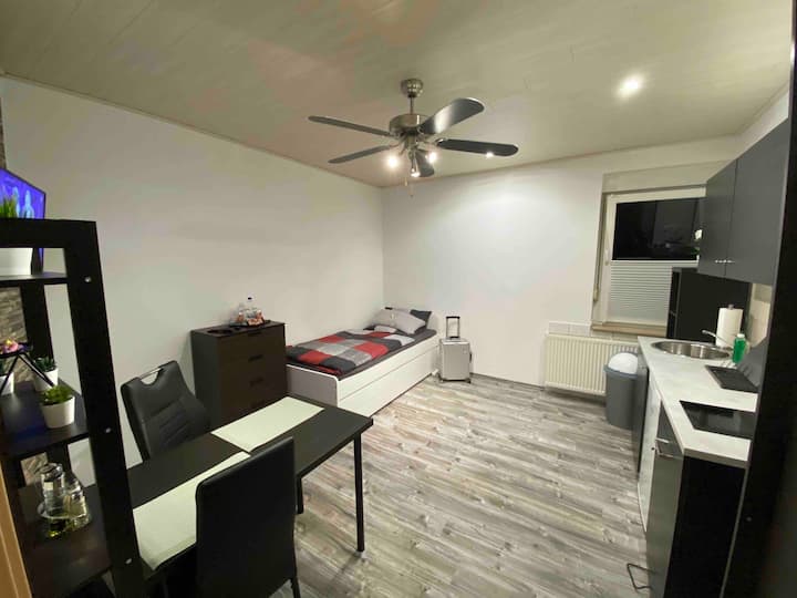 Modernes Privatzimmer In Ruhiger Lage - Oberhausen