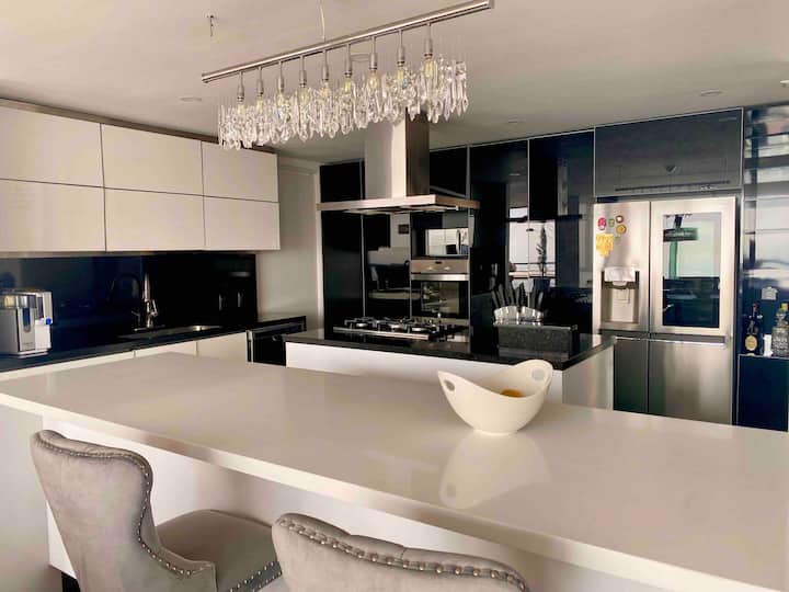 Habitación Privada En Bogotá, Chapinero Alto - Bogota