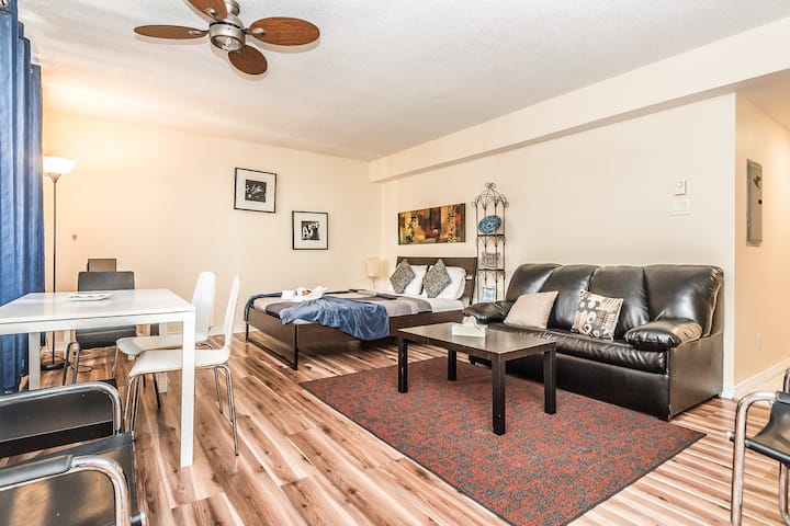 [Business Ready] Terracota Studio Dwntwn ✰✰✰✰✰ - Brossard