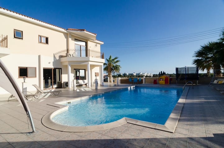 Top 10 Long-Term Rentals In Pyla, Cyprus - Updated 2024 | Trip101