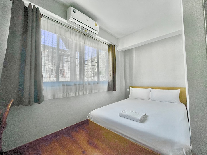 So Shine : A Room Near Siam, City Centers - Bangkok