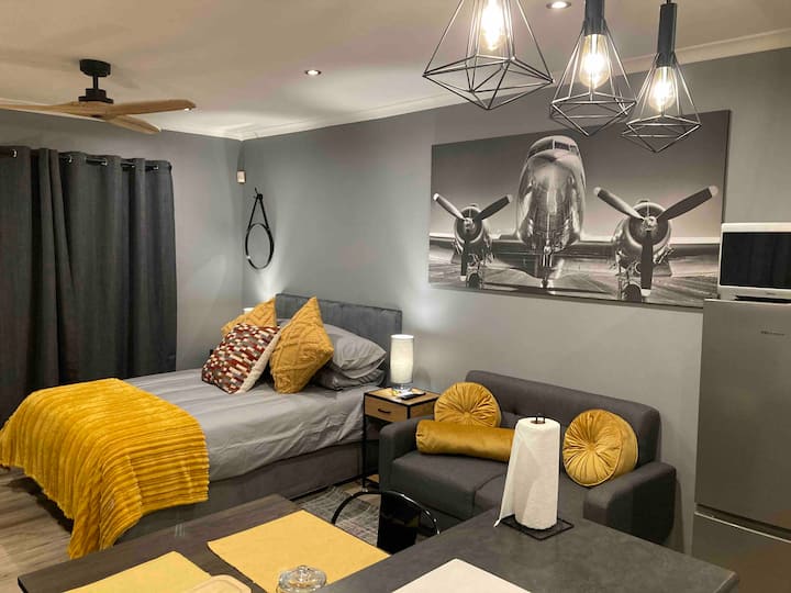 Leafy Retreat Kenridge Trendy - Western Cape