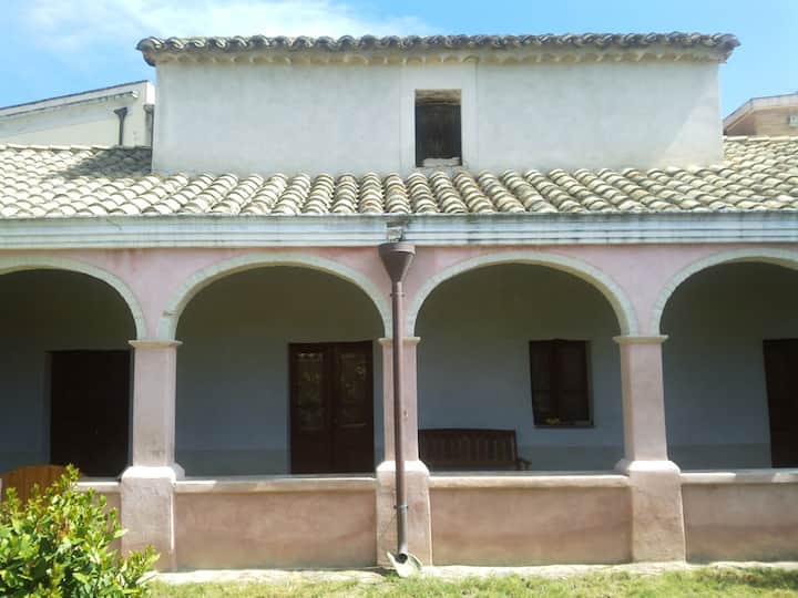 Casa Campidanese Sinnai Sardinia Straordinaria Villa Con Piscina