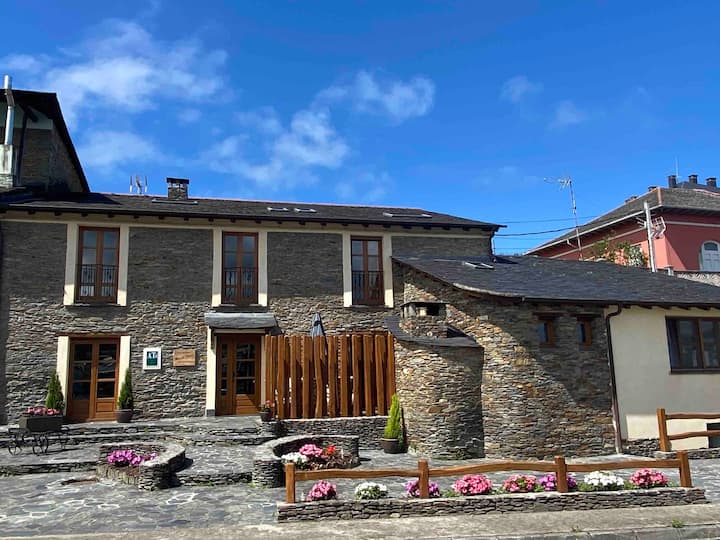 Nice Rural House With Views Of The Navia Estuary - Navia