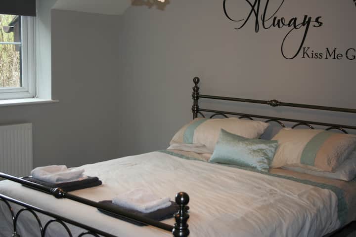 Beautiful Double Bedroom On Exmoor - Minehead