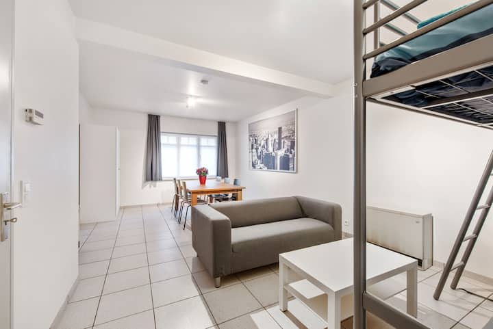 Kalbergstay 01 - Affordable Well-located Work Stay - Tielt
