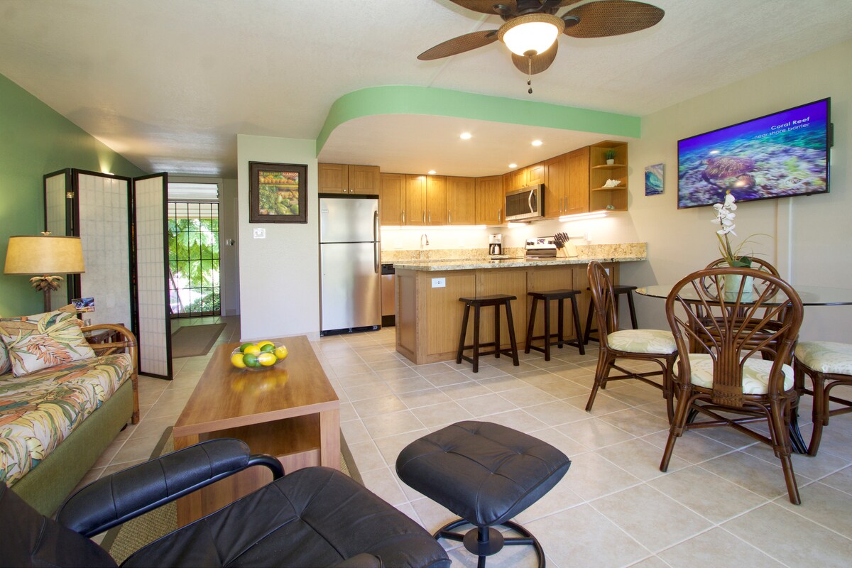 Garden View Condo above Treeline near Kam 2 Beach - Condominiums for ...