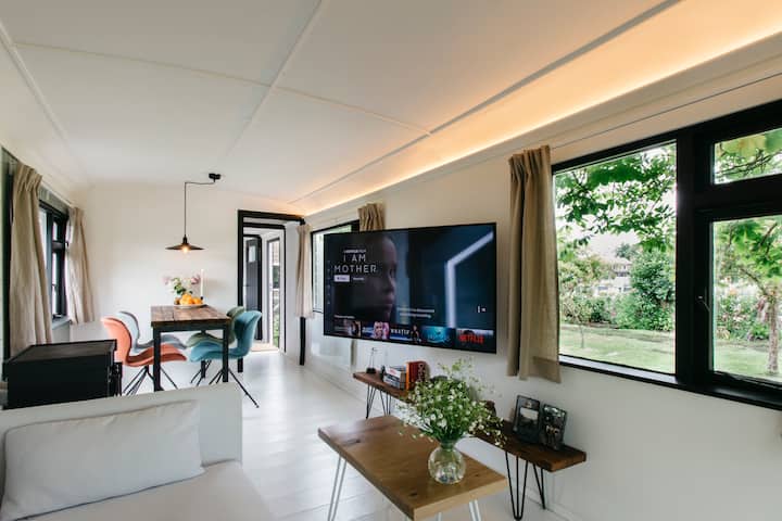 The Dutch Farmhouse Tiny House! Nature & Animals! - Bodegraven