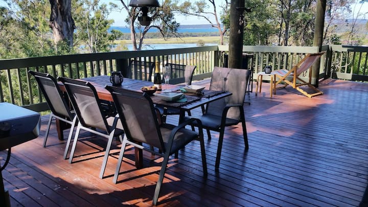 Belle Vue´s Red Room - A Relaxing Escape - Pambula