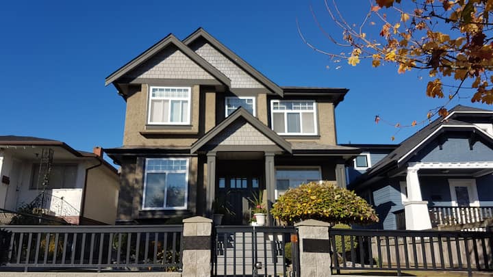 1 Bedroom Private Suite - Vancouver