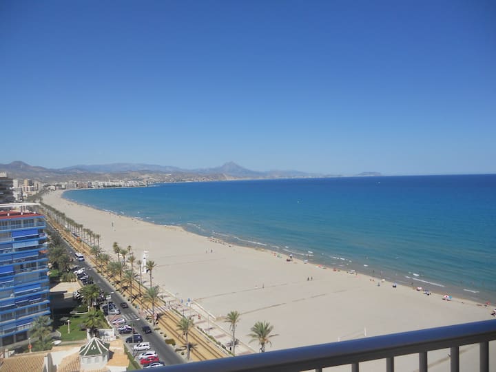 Bel Appartement Vue Imprenable Sur La Mer-campello - El Campello