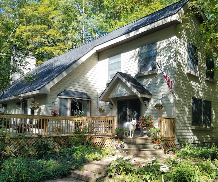 Cozy Cottage Close To Boyne Highlands And Nubs Nob - Harbor Springs, MI