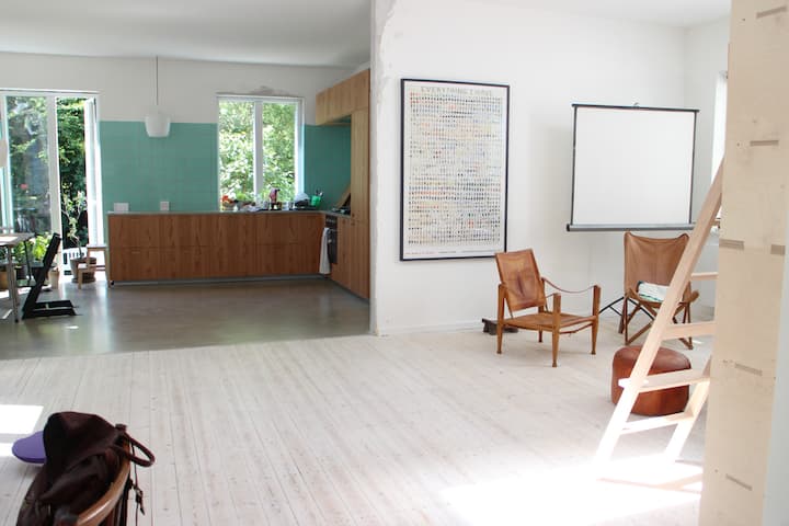 Full Town House W Terrace + Garden In Noerrebro - Copenhaguen