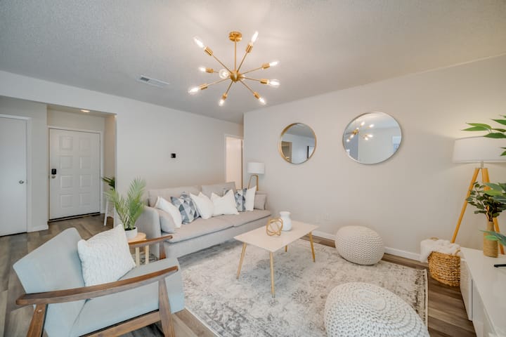 Spacious 4br Retreat W/ Hot Tub Comfort In Plano - Allen, TX
