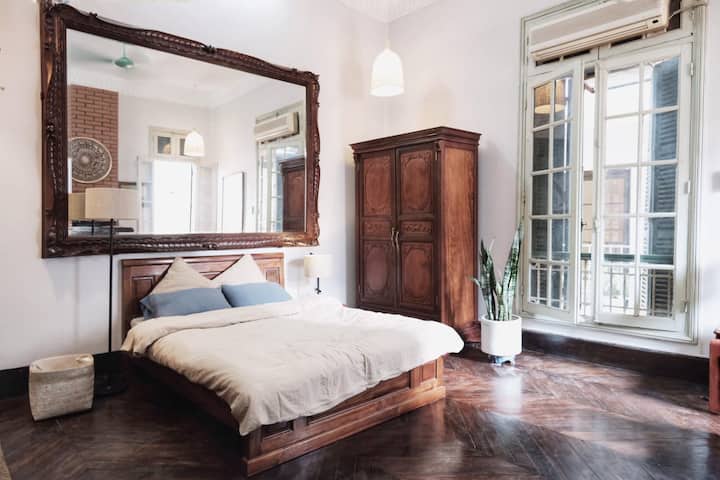 Classic French Built Apartment In A French Villa - Hanoi