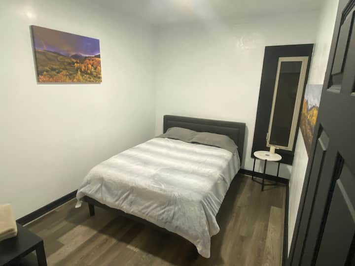 Ground Level Apartment , 3 Bd, 1 Ba, Full Kitchen - Idaho Springs, CO