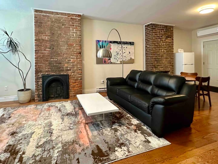 Spacious & Cozy 1 Bdrm Suite In Central Hfx Duplex - Halifax