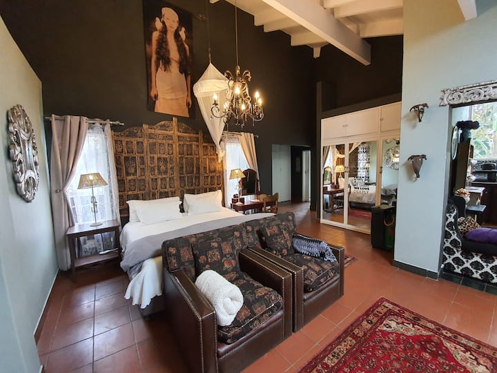 Self-catering Unit In Waterkloof Ridge - Pretoria