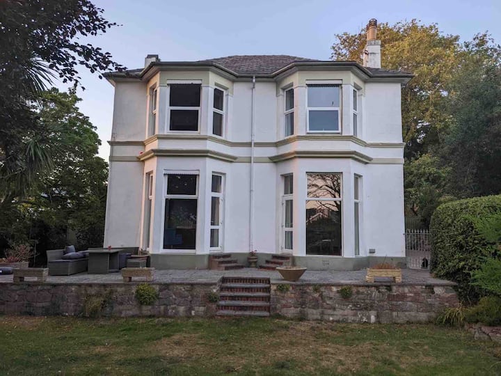 Glorious 6 Bed Detached Victorian Villa By The Sea - Brixham