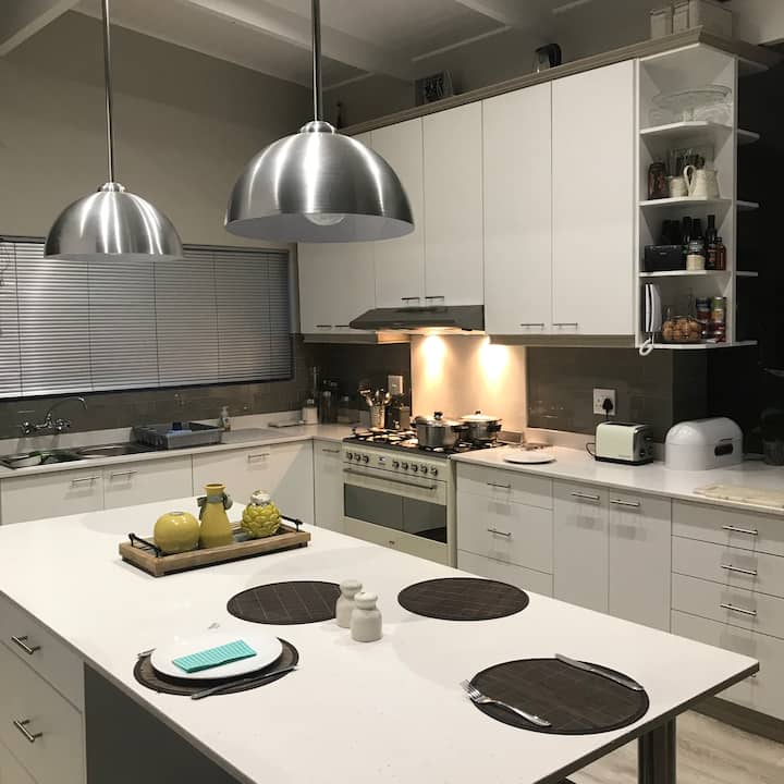 Maka Draai, Modern Open Plan Family Living. - Western Cape