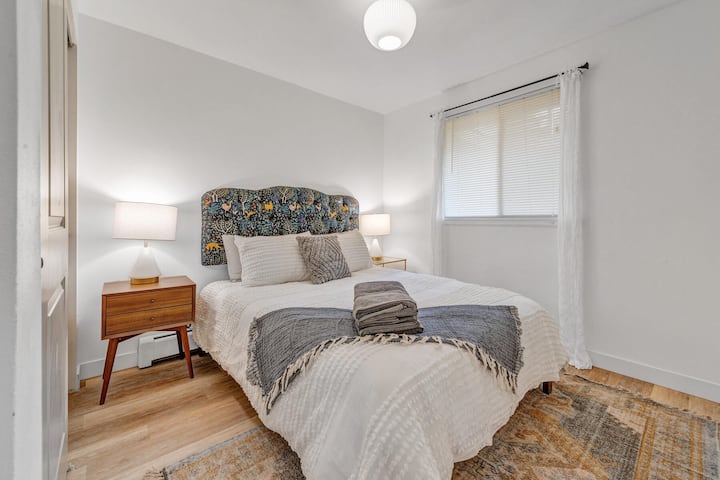 Gorgeous Centrally Located 1 Bdrm. Walk Downtown - Boulder, CO