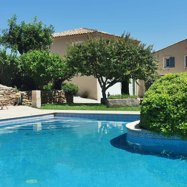 Gîte Dans Les Alpilles Au Cœur De La Provence - Eygalières