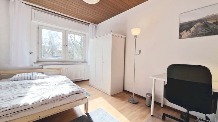 Zimmer2v4, Berufstätigenwg Mit Terrasse(wal9 Eg) - Karlsruhe